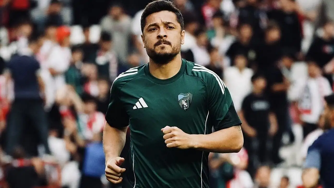 Eski Konyasporlu, Kocaelispor'a veda etti