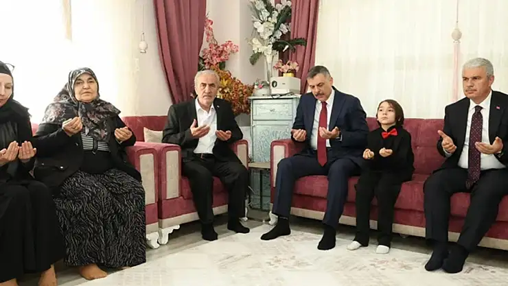 İçişleri Bakanı Çiftçi'den Konya'da şehit Ali Teke'nin ailesine ziyaret